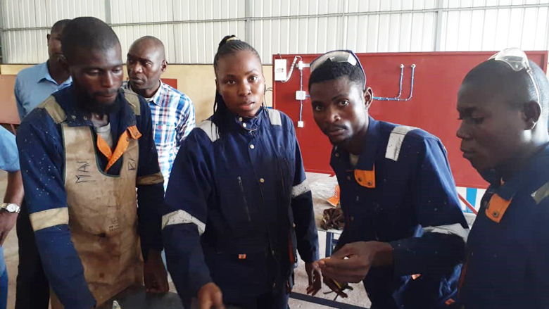 Développer la formation professionnelle des jeunes et accroître les ...
